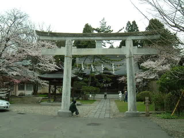 Iyataka Shrine | STAY AKITA – Depth of Beauty